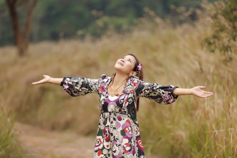 Respiration Profonde En Nature Image stock - Image du concept ...