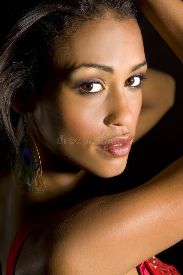 Femme exotique photo stock. Image du visage, africain - 9417276