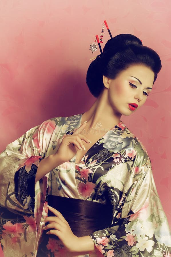 Femme japonaise de geisha photo stock. Image du décoratif - 39798352
