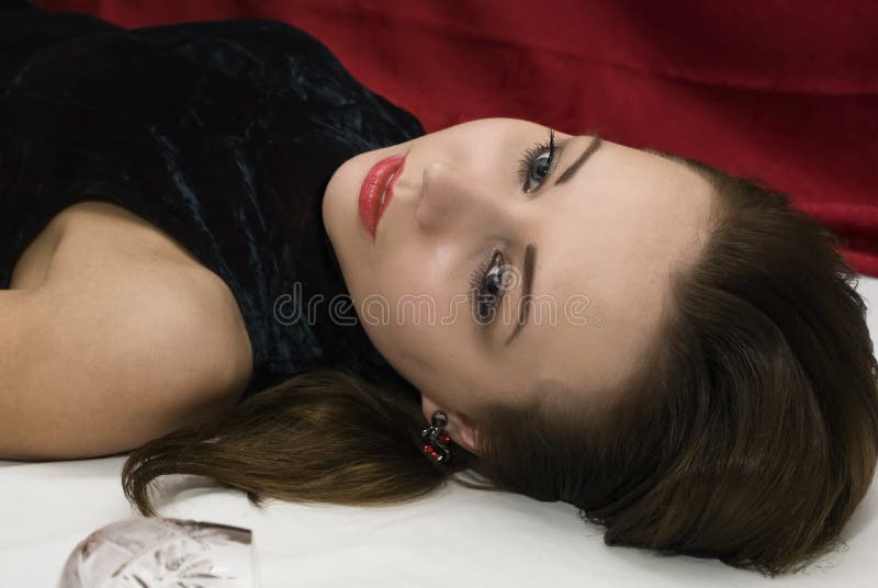 Recherche De Scène Du Crime Jeune Femme Morte Photos Stock ...