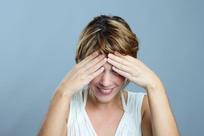 Femme timide image stock. Image du mignon, détail, chemise - 11629071