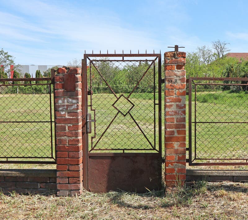 56,289 Empty Fence Stock Photos - Free & Royalty-Free Stock Photos from ...