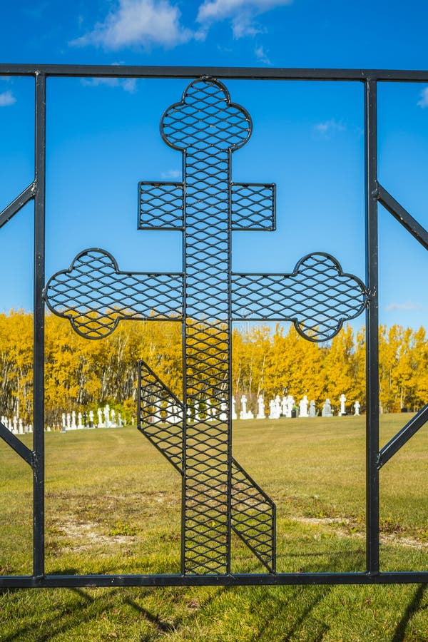 Fence Graveyard stock image. Image of memory, dead, trees - 37003539