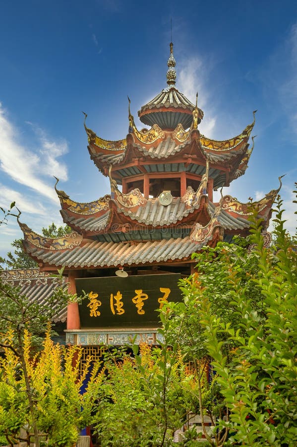 Fengdu Temple stock photo. Image of china, city, kilometres - 219628554