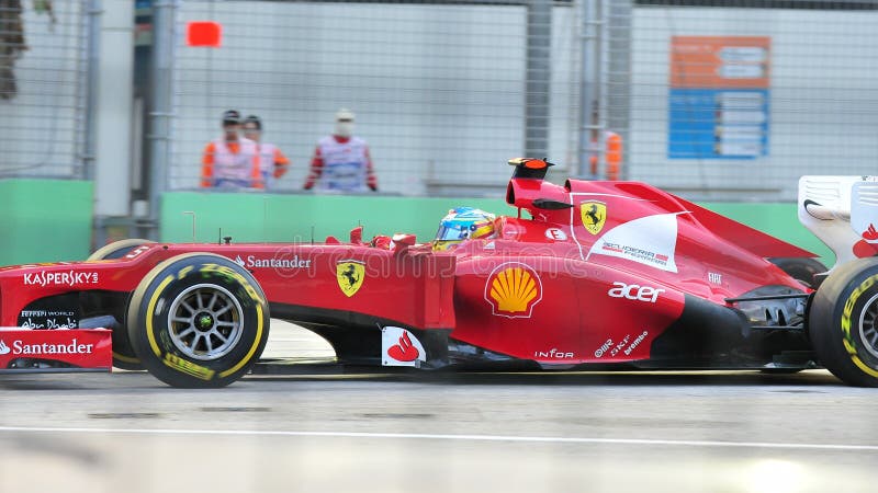 Fernando Alonso Racing in F1 Singapore GP Editorial Photography - Image ...