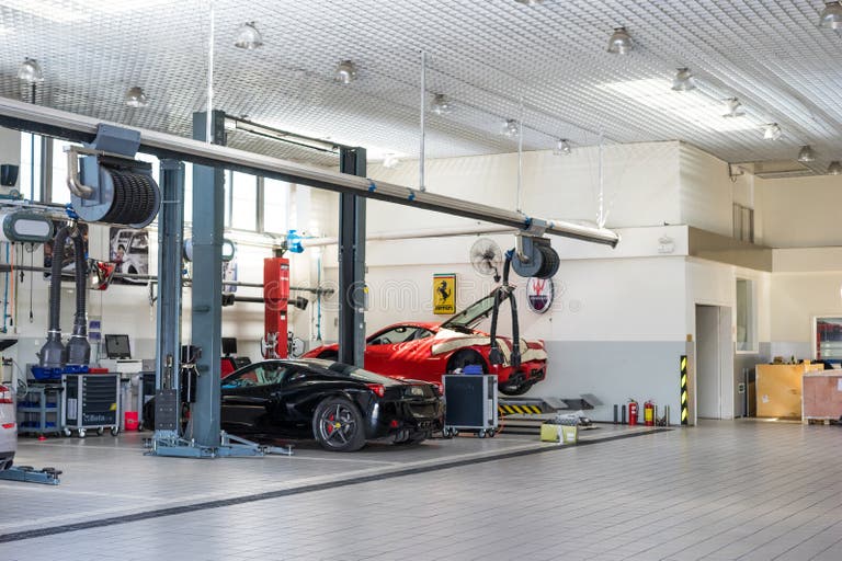 Ferrari car repair service editorial photo. Image of disassembly - 42446451