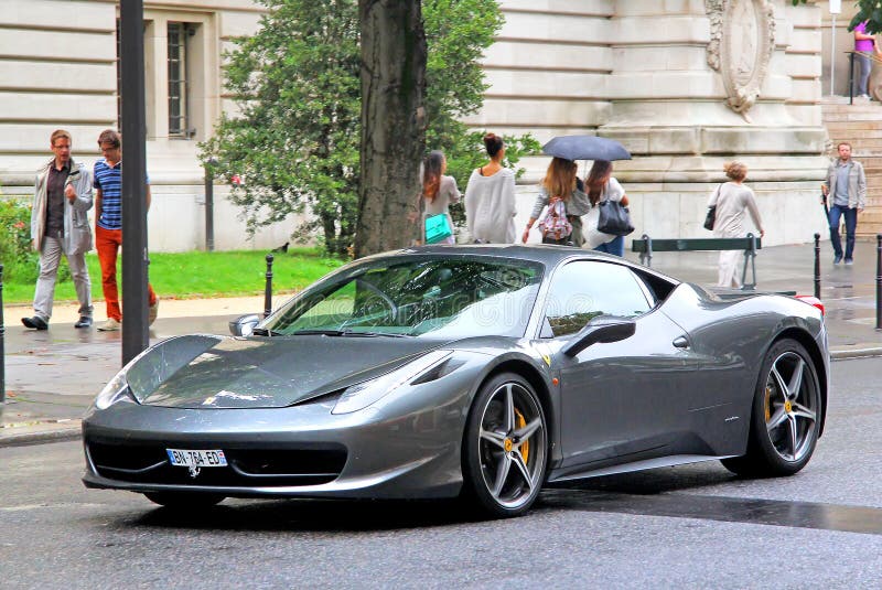 Ferrari 458 Italia foto de archivo editorial. Imagen de gris - 49877843