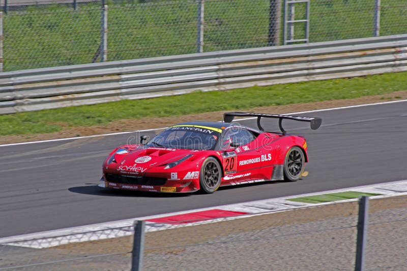 Ferrari 458 italia editorial image. Image of drive, race - 32055930