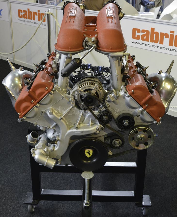 Ferrari-Motorblock redaktionelles stockfoto. Bild von luxus - 92440053