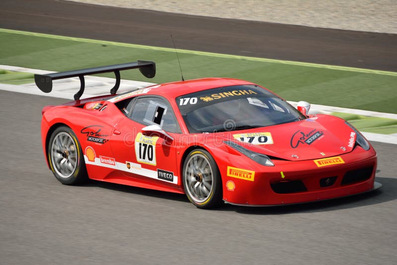 Ferrari-Uitdaging Shell Cup 2015 in Monza Redactionele Stock Afbeelding ...