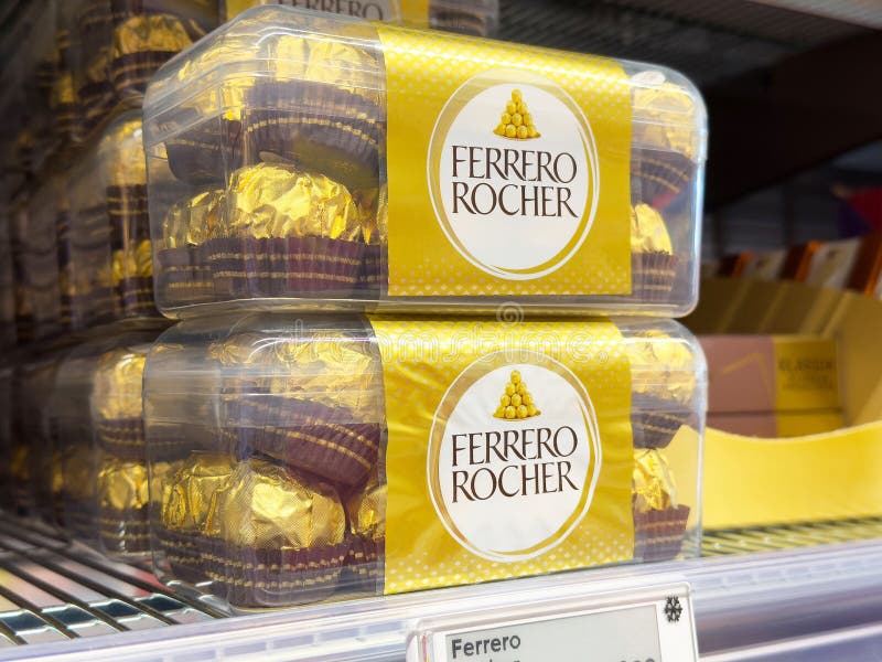 Rocher Chocolate Box Display Stock Illustrations – 2 Rocher Chocolate Box Display Stock ...