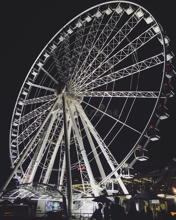 Ferris Wheel Along Brisbane River Editorial Photography - Image of ...