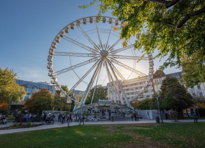 Ferris Wheel of Budapest at Elizabeth Square - Budapest, Hungary ...
