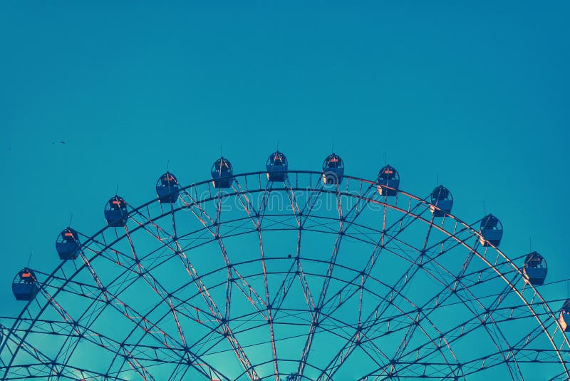 Ferris wheel half circle stock photo. Image of circle - 144875864