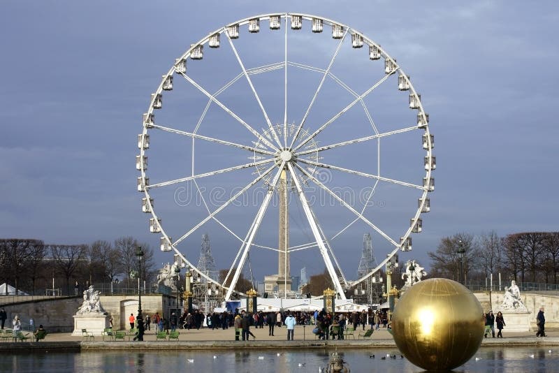 Ferris Wheel in Paris editorial stock photo. Image of rainy - 37249518