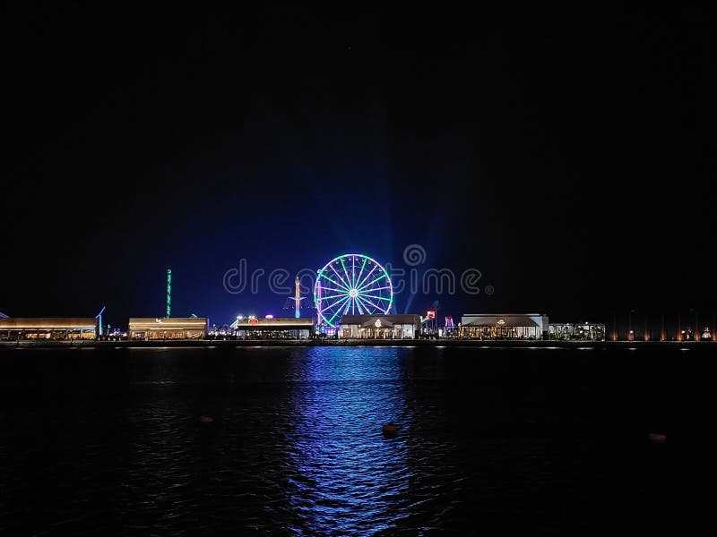 Ferris wheel in Qatar editorial stock photo. Image of tower - 298636878