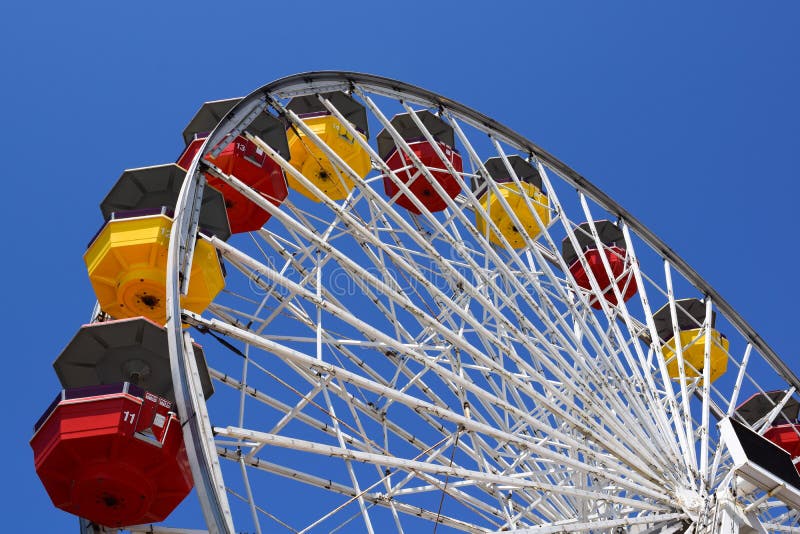 The Yellow Ferris Wheel of Don Quijote Popular Store on the Dotonbori ...