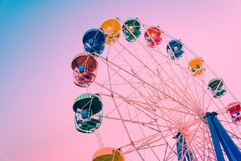 Ferris Wheel Side View, Colorful Ferris Wheel Cabins, Old Rides Stock ...