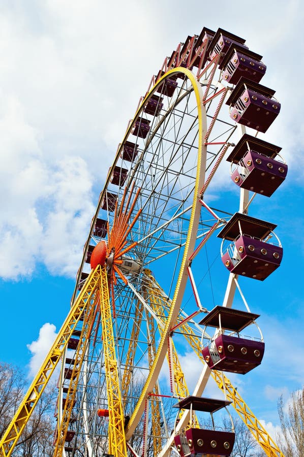 19+ Ferris wheel vertical Free Stock Photos - StockFreeImages