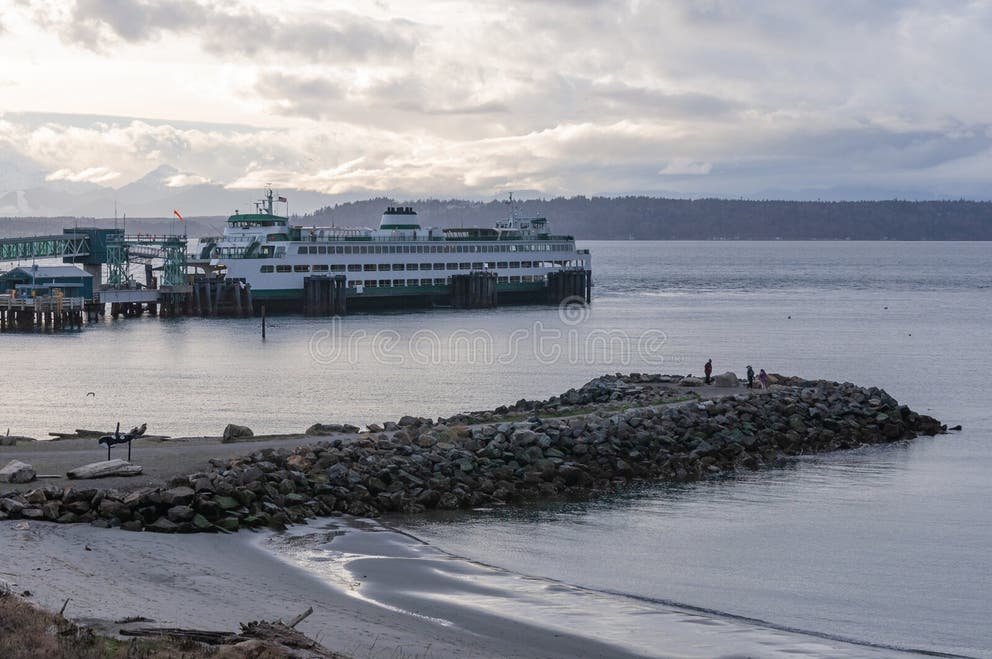 A Ferry and a Terminal in Edmonds, WA Stock Image - Image of gulf, ship ...