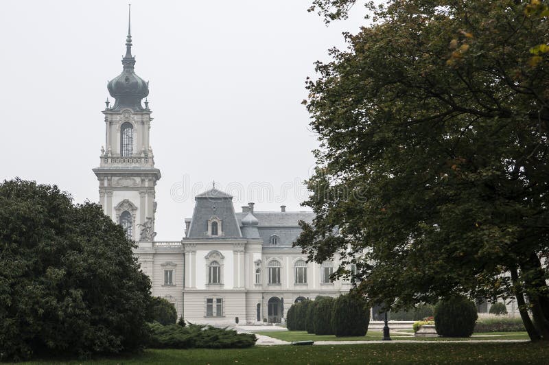 Festetics Schloss in Keszthely Stockbild - Bild von luxus, gebäude ...