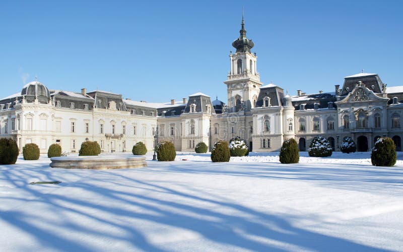 Schloss Festetics in Keszthely, Ungarn Stockbild - Bild von grün ...