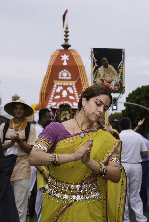 Festival des chars photo éditorial. Image du culture - 43191696