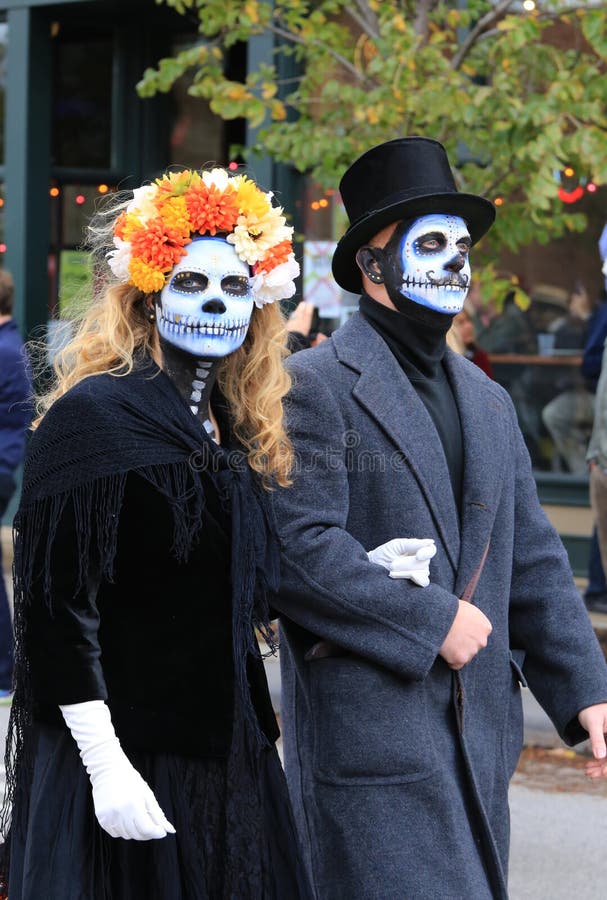 Festival van Dode mensen redactionele afbeelding. Image of truc - 50488630