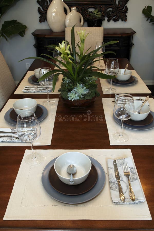 Festive dining table. stock image. Image of room, napkin - 14032567