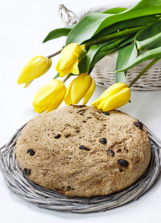 Festive Easter Bread and Bouquet of Beautiful Yellow Tulips Stock Image ...