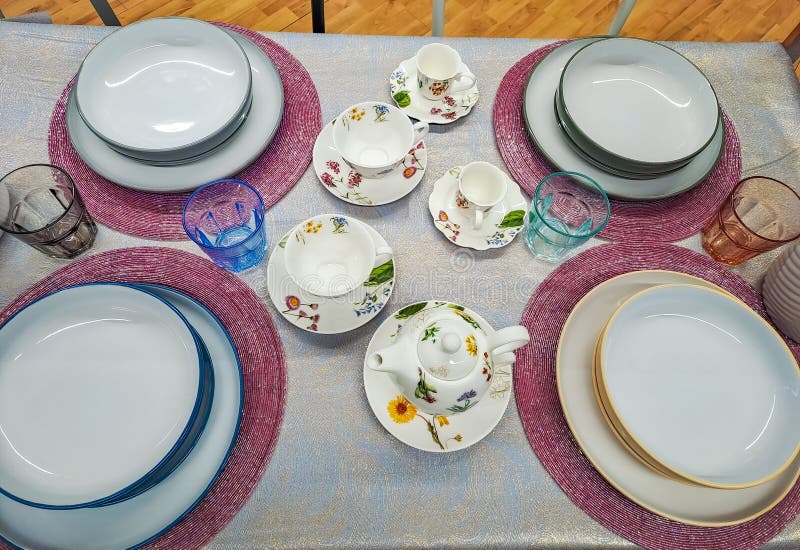 Festive Place Setting. Empty White Plates and Gold Cutlery on the Table ...