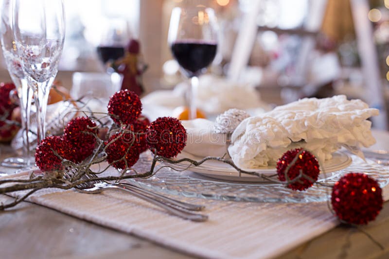 Festive Table Setting, Table Setting Stock Photo - Image of wine ...