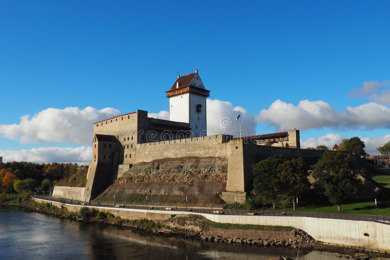 Festung in Narva stockbild. Bild von innere, herman, ansicht - 66264507