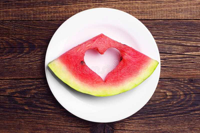 Fetta di anguria immagine stock. Immagine di melone, mangi - 43833443