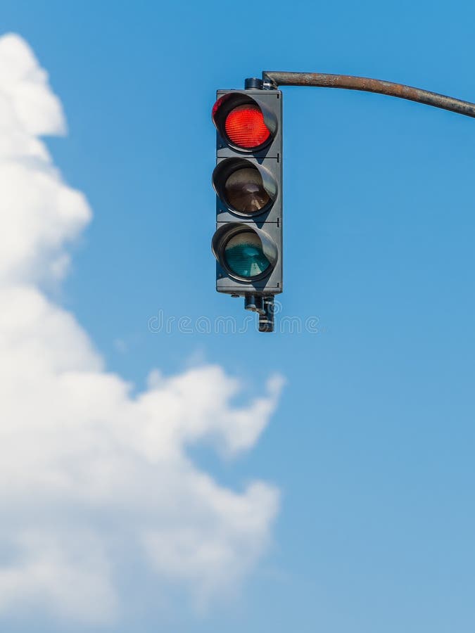 Feu de signalisation rouge image stock. Image du couleur - 31854183