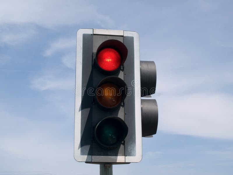 Feu de signalisation rouge image stock. Image du avertissement - 5356383