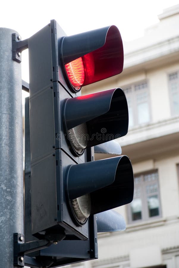 Feu de signalisation rouge image stock. Image du sens - 8264839