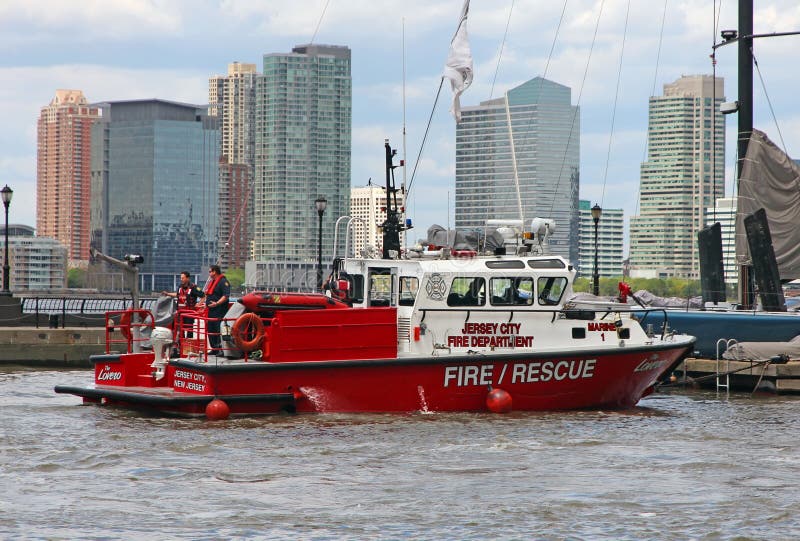Feuer-Rettungsboot redaktionelles foto. Bild von hilfe - 41048376