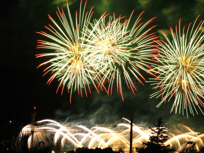 Pyrotechnic Stockfotos und Bilder - Laden Sie 6,147 lizenzfreie Fotos ...