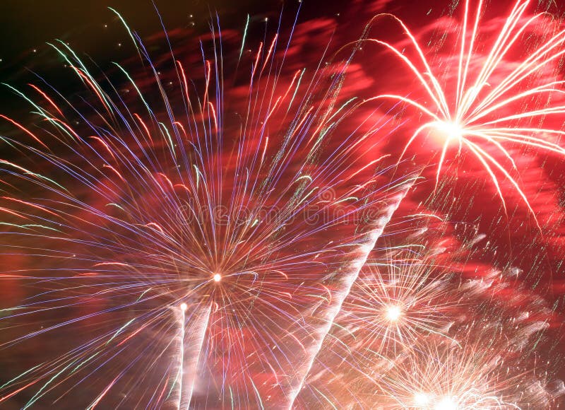 Feuerwerk explodiert stockbild. Bild von munition, recht - 838735