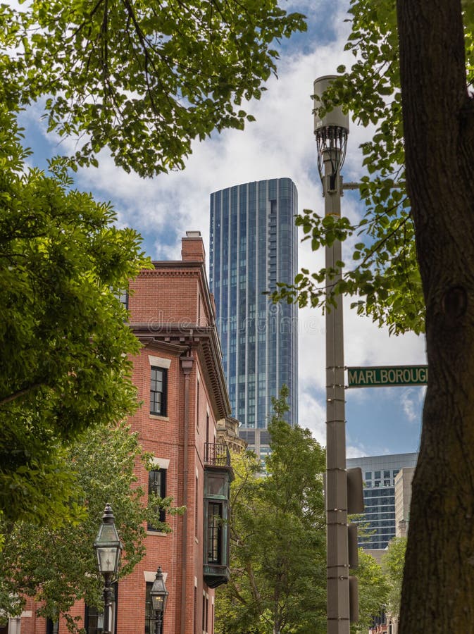 Few Old Boston Buildings with New Skyscrapers Editorial Photography ...