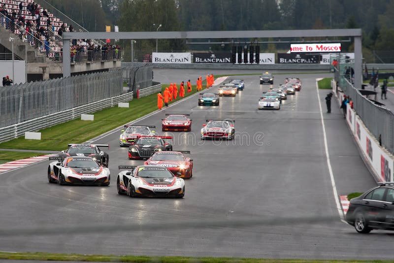 FIA GT race start editorial stock image. Image of tyres - 26435674