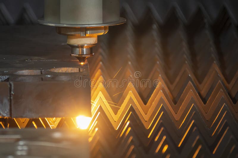 The Fiber Laser Cutting Machine Cutting Machine Cut the Metal Plate ...