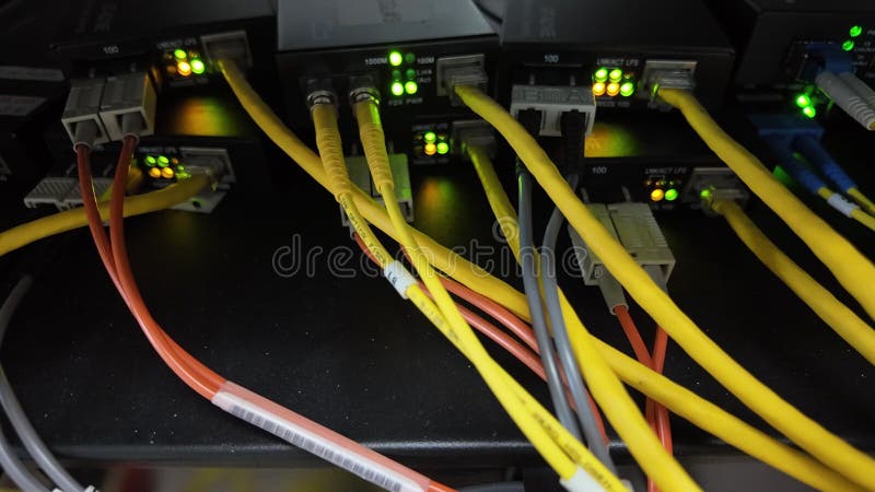 Fiber Optic Cables for Connecting Multi-mode and Single-mode Networks ...