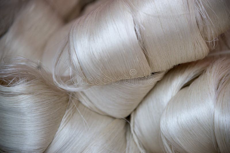 Fibras de seda naturais imagem de stock. Imagem de duvet - 6533781