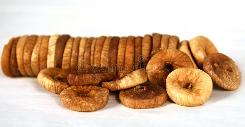 Montagna di fichi secchi immagine stock. Immagine di spuntino - 75539583