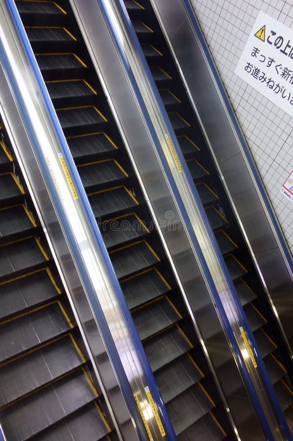 Virtual Impossible Three-row Steep High-speed Escalator Pattern Stock ...