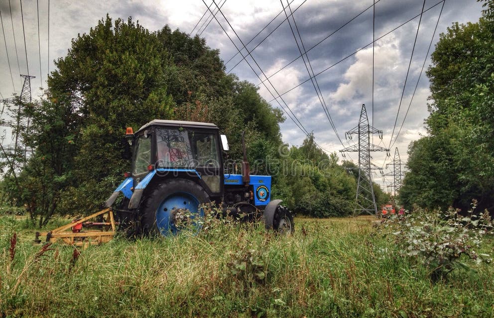 Fields working editorial photo. Image of august, high - 43463676