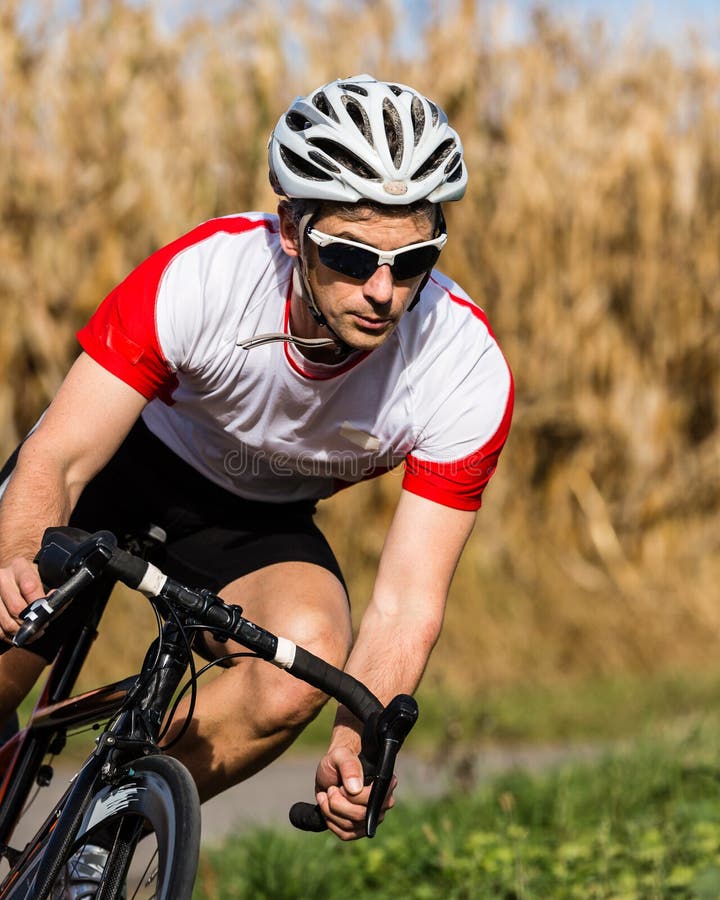 Fietser stock foto. Image of actief, individueel, levensstijl - 27219166