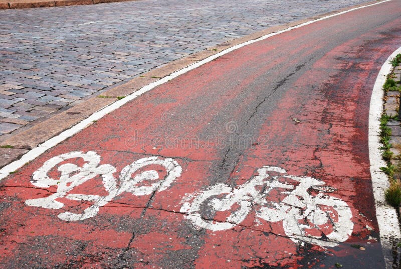 Fietspad Met Rode Kleur Op Straat Stock Foto - Image of sport, stoep ...